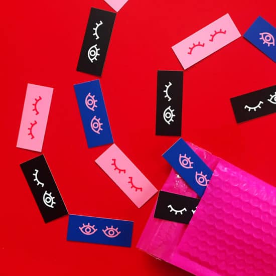 MiniCards that make a big first impression - MOO Blog