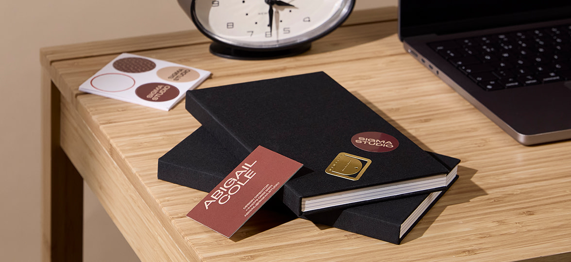 The ultimate end-of-year checklist for your brand - MOO Blog