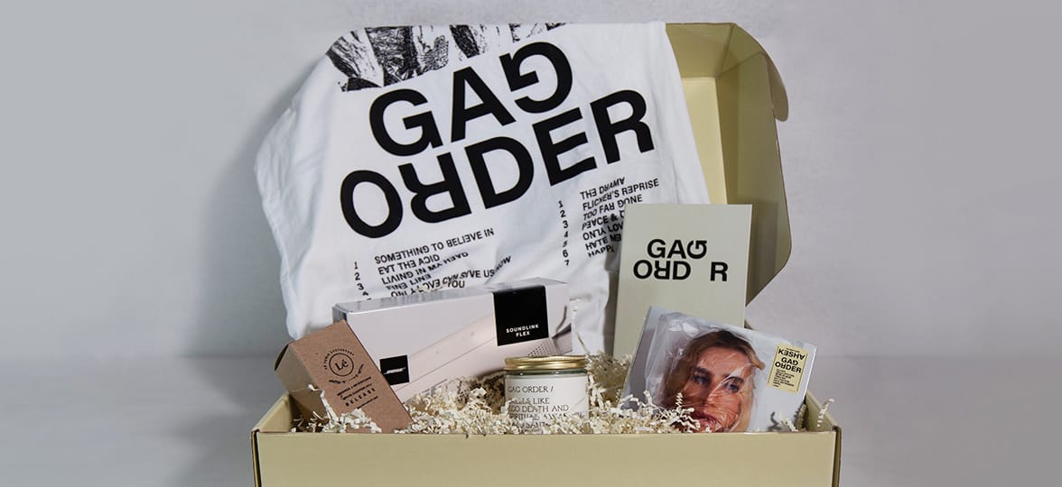 How to create a press box (and what to include) - MOO Blog